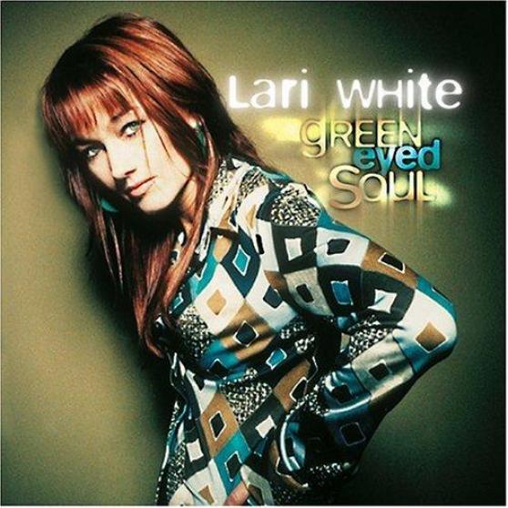 Paroles de Lari White - Loved Right, traduction de chanson | Écoutez ...