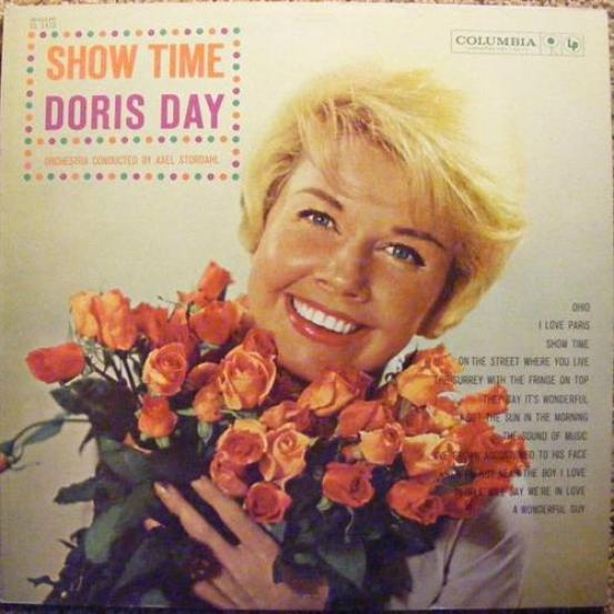 Doris Day - I Love Parisの歌詞、曲の翻訳| Doris Day - I Love Parisをオンラインで聞く